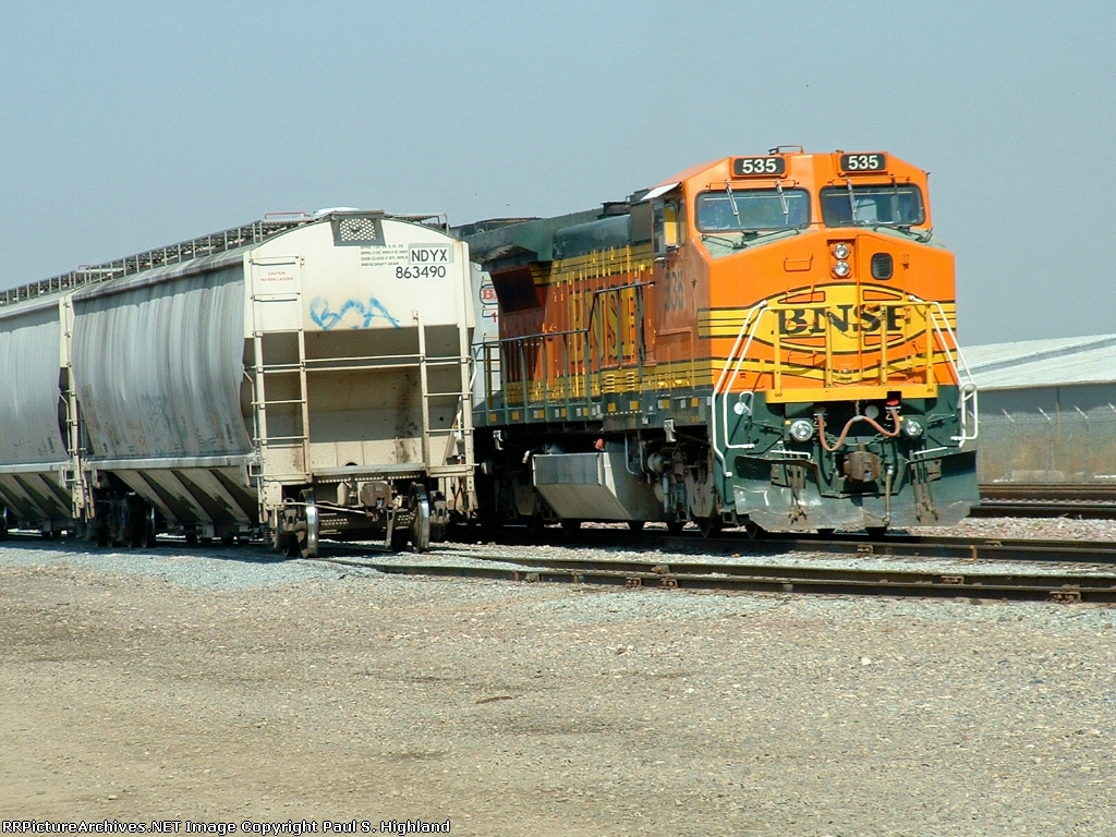 BNSF 535
